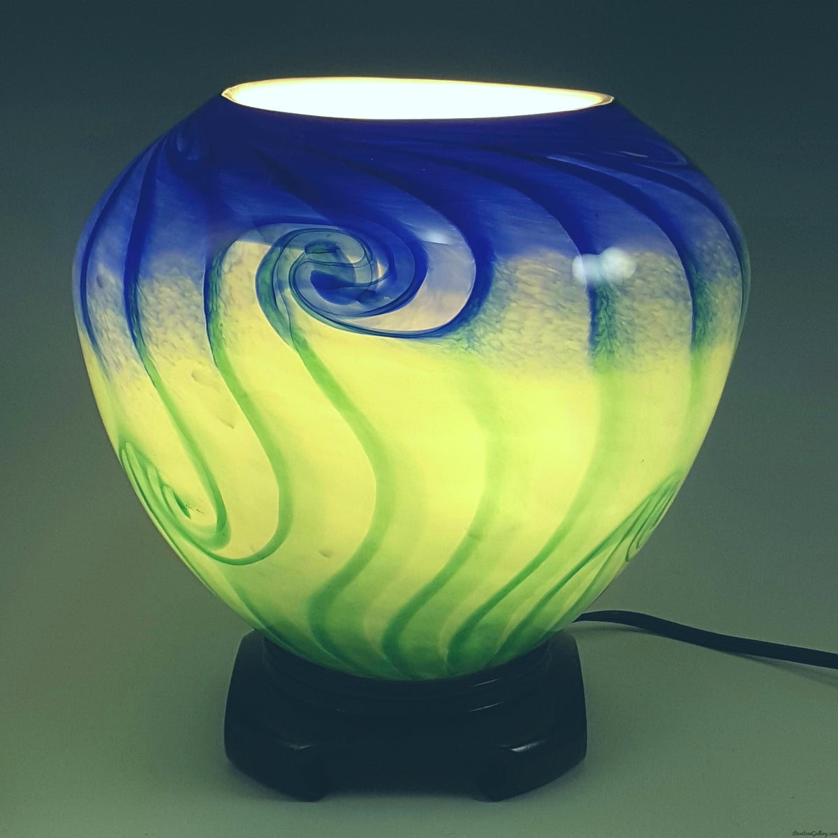 Two-Tone Round Up Light – Rosetree Blown Glass Studio and Gallery